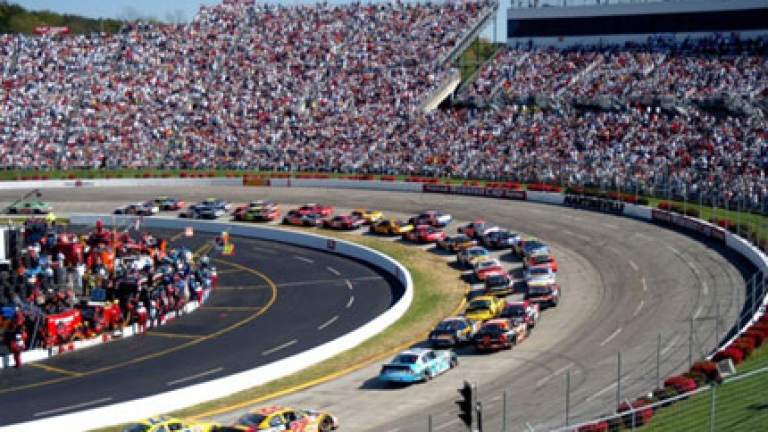 Рали шоу на VIP премиерата на Nascar 3D - News.bg