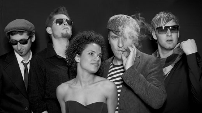 Alexander Ryba подгрява електросуингърите от Parov Stelar Band - News.bg